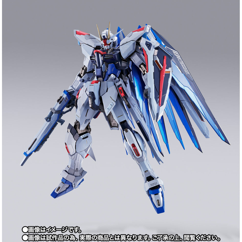 METAL BUILD Freedom Gundam CONCEPT 2 SNOW SPARKLE Ver. Premium Bandai ...